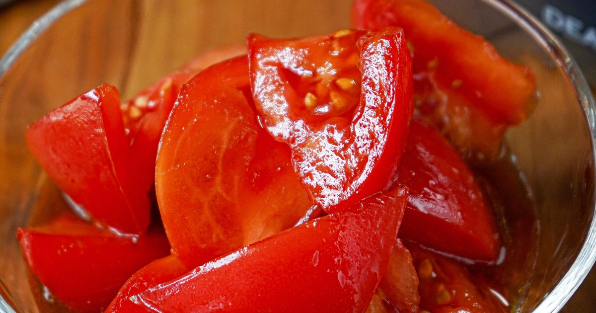 2025's Smash Hit Tomato Salad | Tokyo Recipes by Nadia